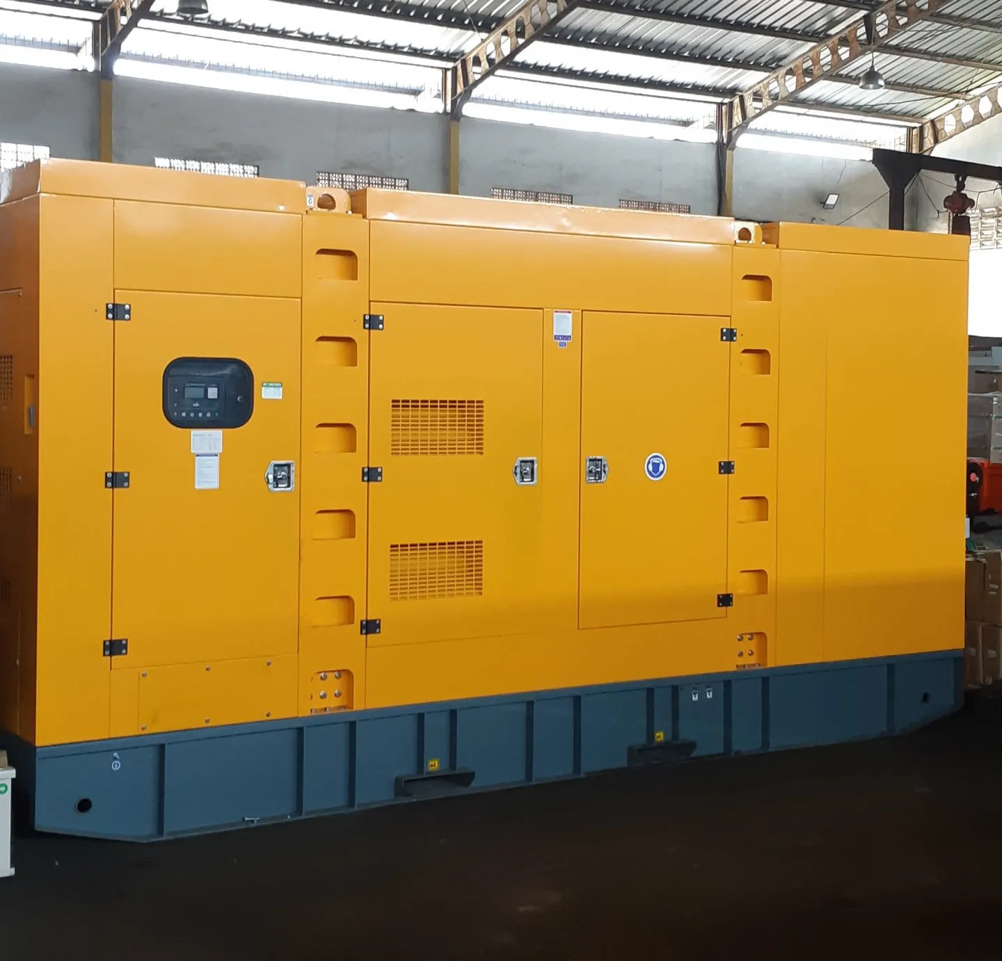 Perkins 600 kVA / 480 kW Genset perkins open dan silent type Harga Genset perkins | GENSET ...